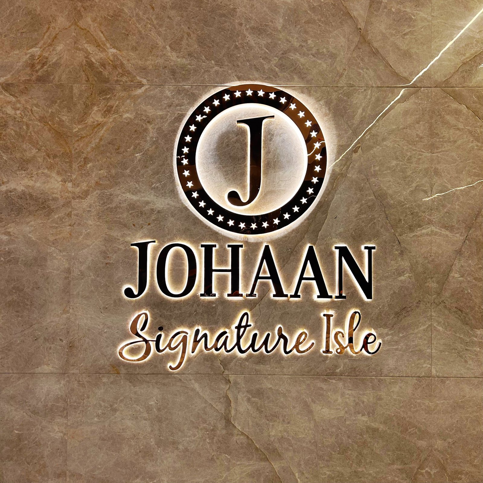 Johaan – Signature Isle